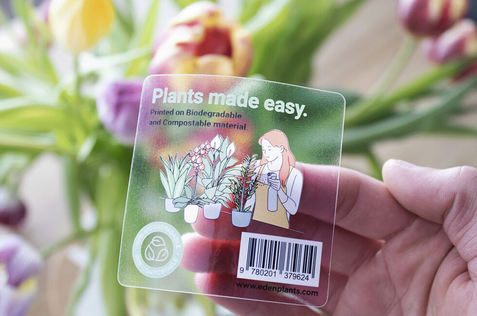 Sticker Gizmo elije el film renovable y compostable NatureFlex™para sus ...